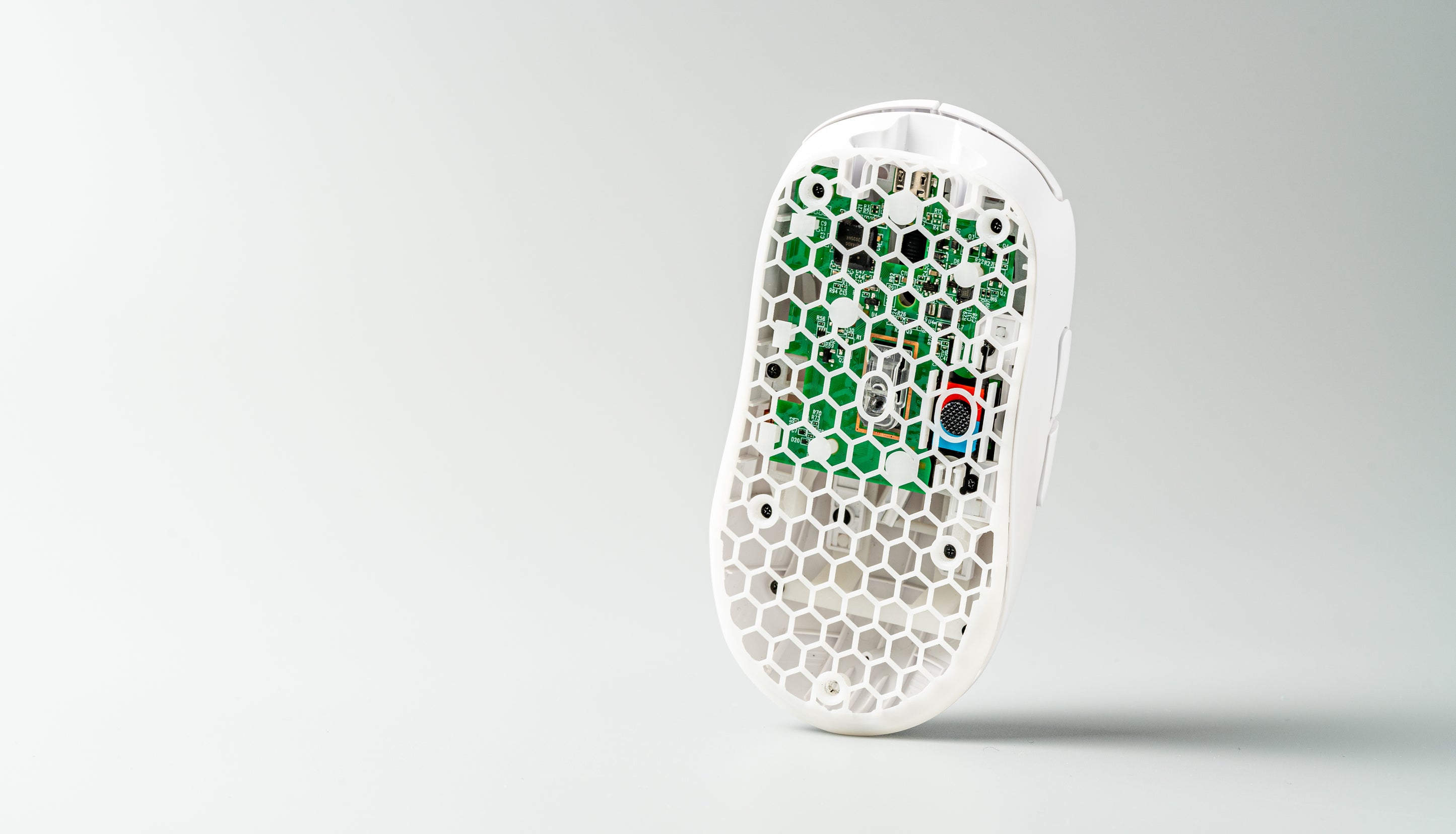 Basic Weight Reduction Kit (Logitech G Pro X Superlight 1 & 2) – Mufy Mods